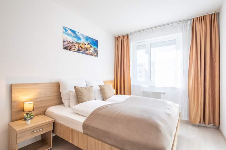 Close To Center - Balcony - New - A/c - Budapest