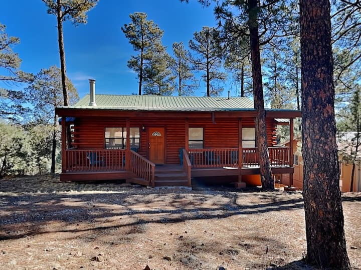 Peek-a-boo Cabin | Serene Views + Near Area Fun - Ruidoso, NM