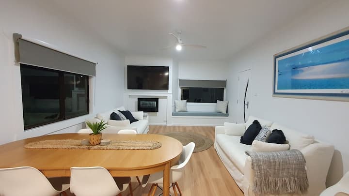 Sand And Swell @ Sawtell - Sawtell