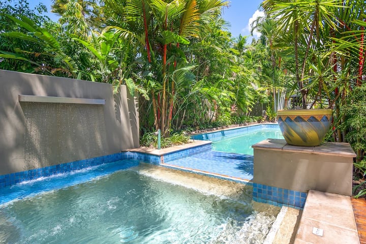 49 On The Reef - Port Douglas