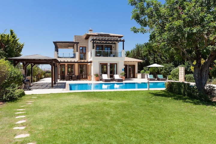 Aphrodite Hills Rentals - 4 Bedroom Superior Villa - Куклиа