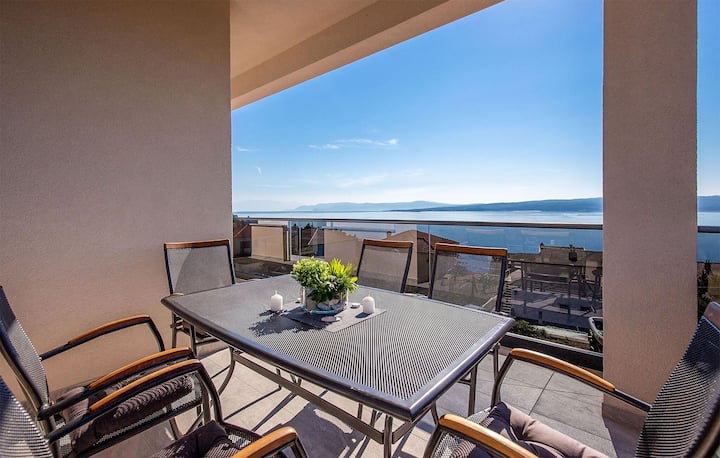 Stunning Apartment In Dramalj With Wifi - Crikvenica