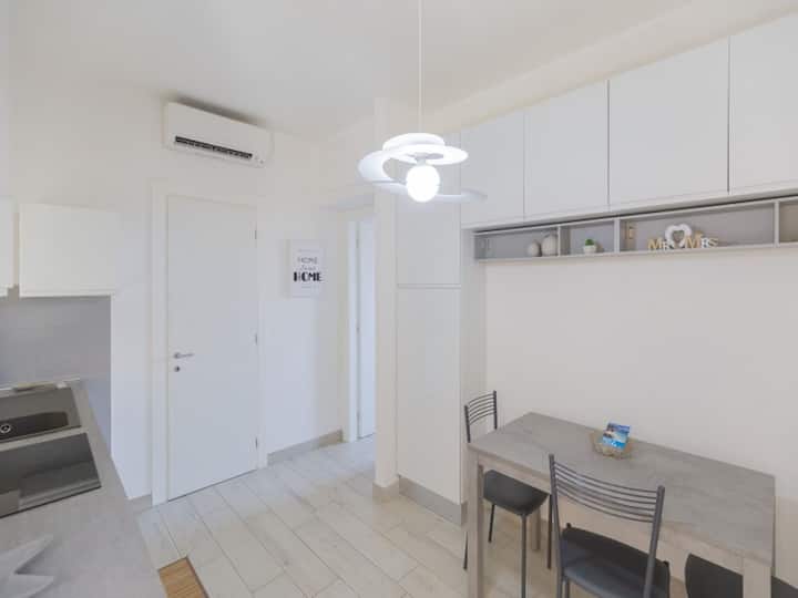 Casa Linda, Your Refuge In The Heart Of The City - Portoferraio