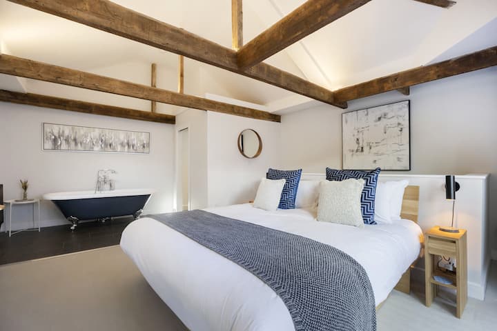 De Luxe-maison-sdb Privée Avec Douche-vue Sur Rue - Cheltenham