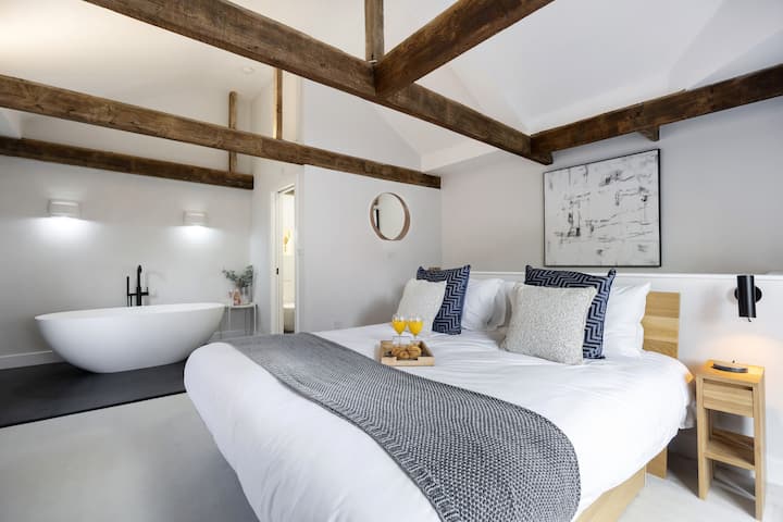 De Luxe-maison-sdb Privée Avec Douche-vue Sur Rue - Cheltenham