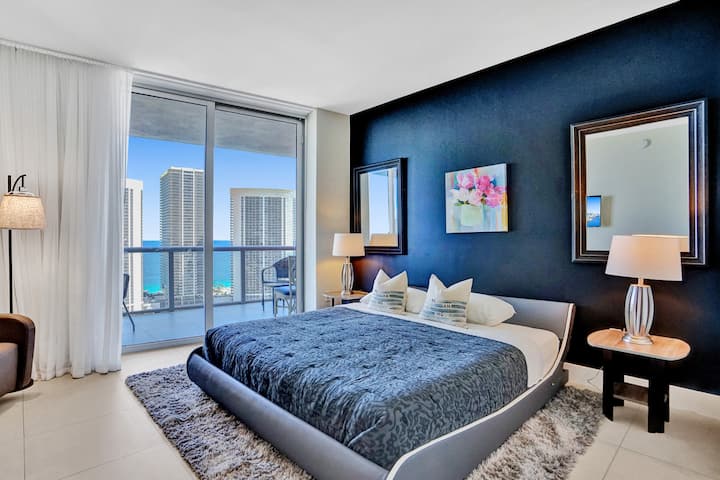 Ski-high Ocean View Condo Pool Beach Access 3002 - Hallandale Beach
