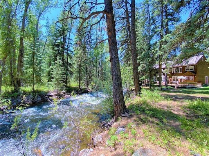 Pet Friendly Riverfront Cabin - Bayfield, CO