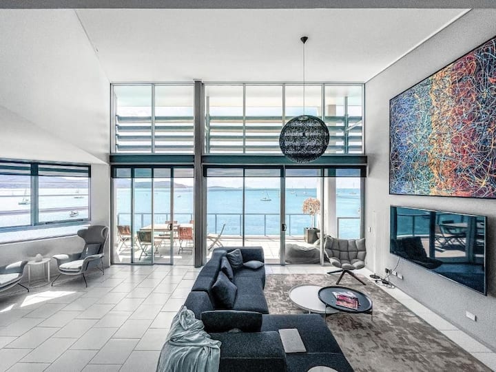 3 Bed 3 Bath Deluxe Loft Penthouse - Cannonvale