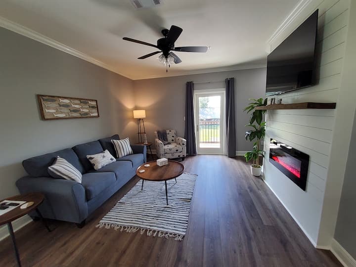 Four Palms Unit D, 500ft To Beach, Walk 2 Casinos! - Biloxi, MS