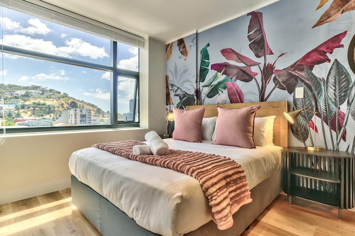 Super Studio With Pool Deck & Gym - Cape Town