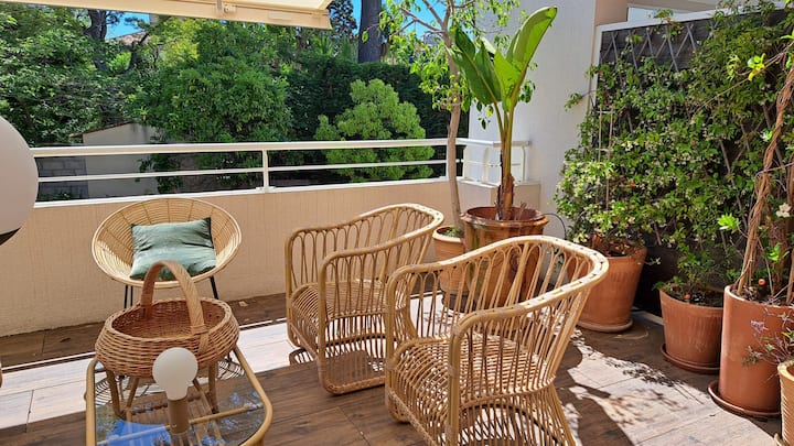 Sompteux Appartement Neuf à Antibes - ジュアン・レ・パン