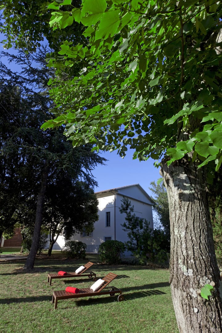 Agriturismo Borgo Iris - Appartamento Girasole - Castiglione del Lago