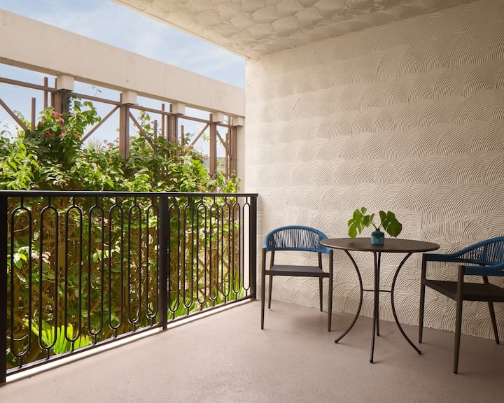 4 Units In Miami’s Luxury: Pool, Spa, Bikes Rental - Miami, FL