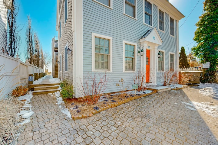 1br Two-story Condo With Ocean Views - Provincetown, MA