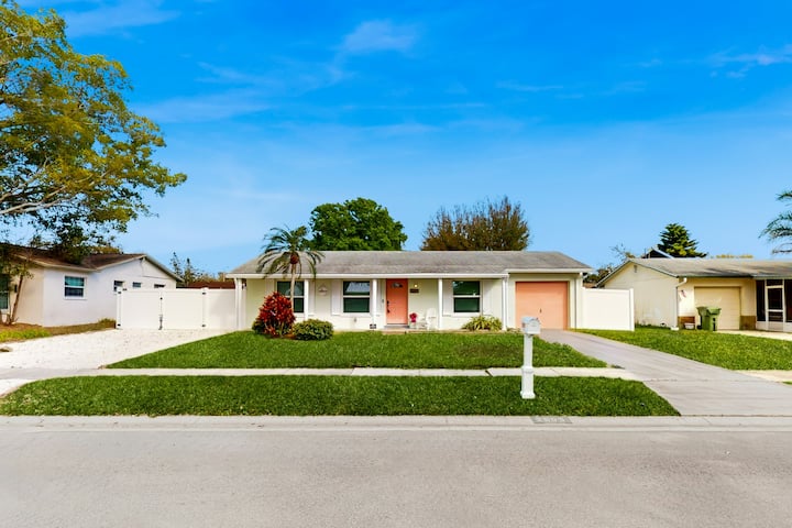 3br Dog Friendly Home With Private, Heated Pool - Bradenton, FL