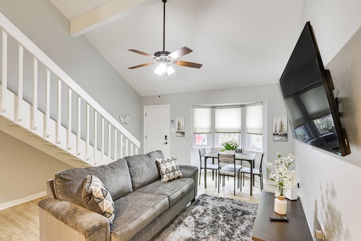 Updated Tallahassee Townhome: 3 Mi To Downtown! - Tallahassee, FL