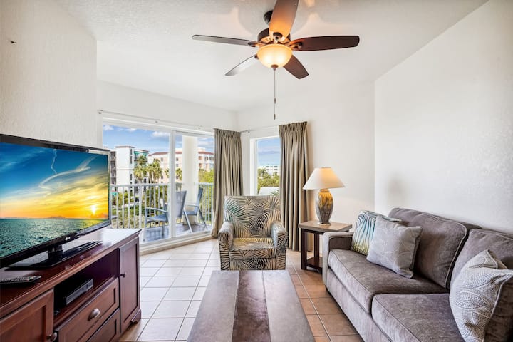 Sunset Vistas 404n-beachfront Condo-pool+hot Tub - Treasure Island, FL