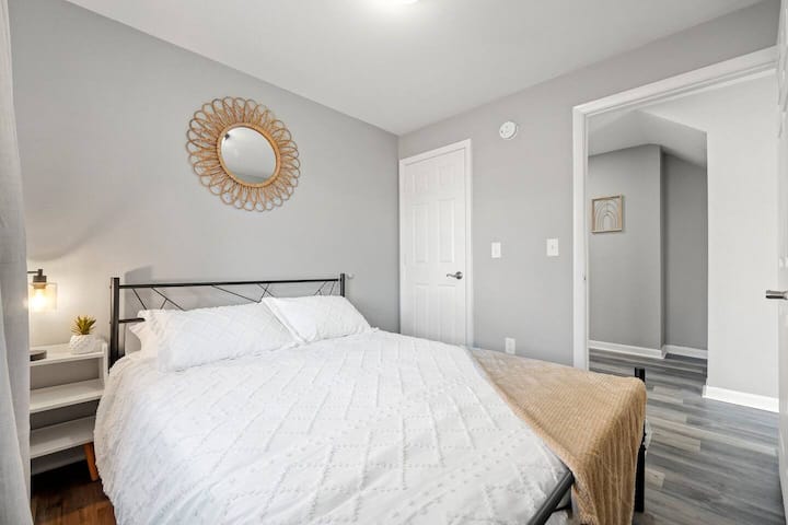 Downtown Apt W Free Parking By Electric Works! - Fort Wayne, IN