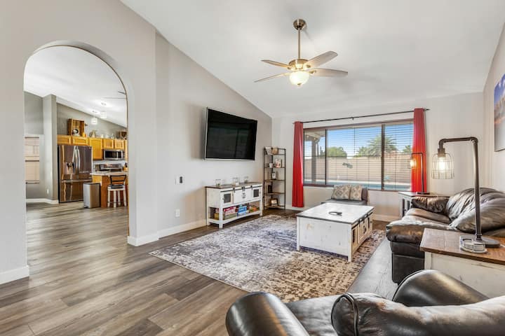 Dog Friendly 3br | Pool | Firepit - Mesa