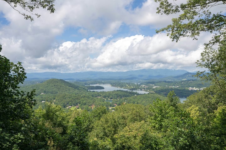 3br Mtn-view Cabin With Fireplace, Grill, Decks - Hiawassee, GA