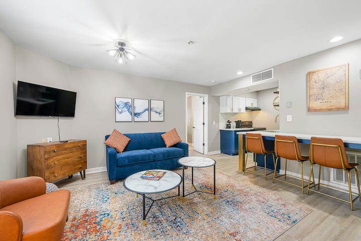Newly Renovated Atlanta Gem: Central Buckhead Apt. - Atlanta, GA