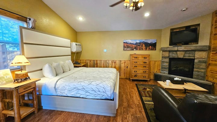 Mountain Studio @ Stonebrook Resort - Adults Only - Estes Park, CO