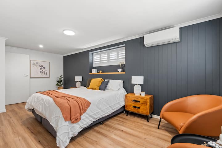 Shades Of Summer, 50 Park Street - Evans Head
