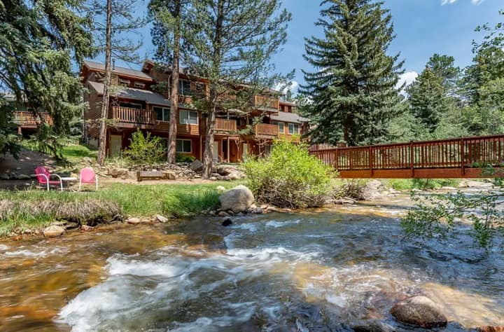 Riverfront Suite @ Stonebrook Resort - Adults Only - Estes Park, CO