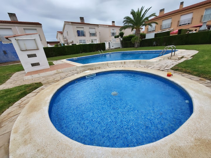 Casa Victoria Residencial Llanca - Miami Platja