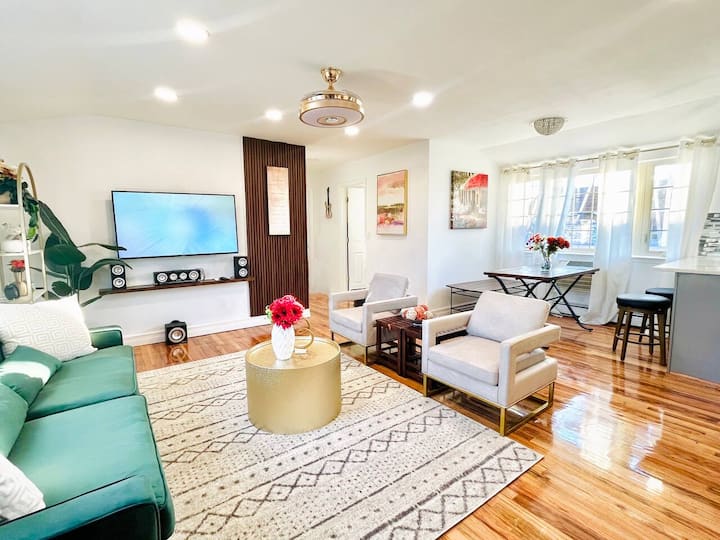 Beautiful Sunshine Suite - Queens, NY