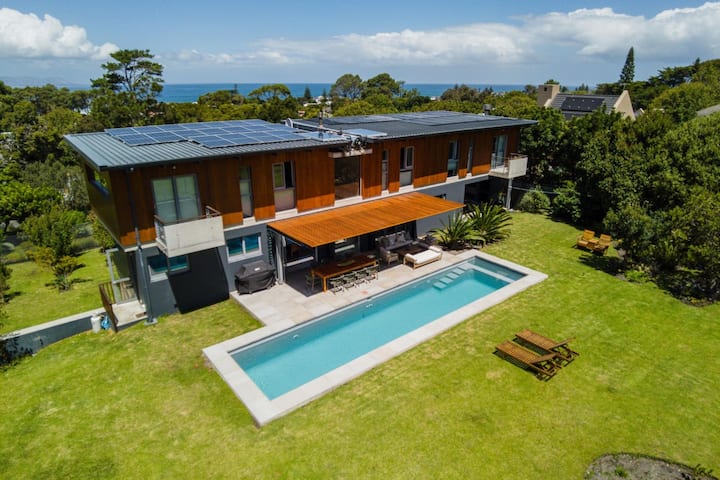 Treestone Villa | Elegance | Pool | Scenic Views - Hermanus