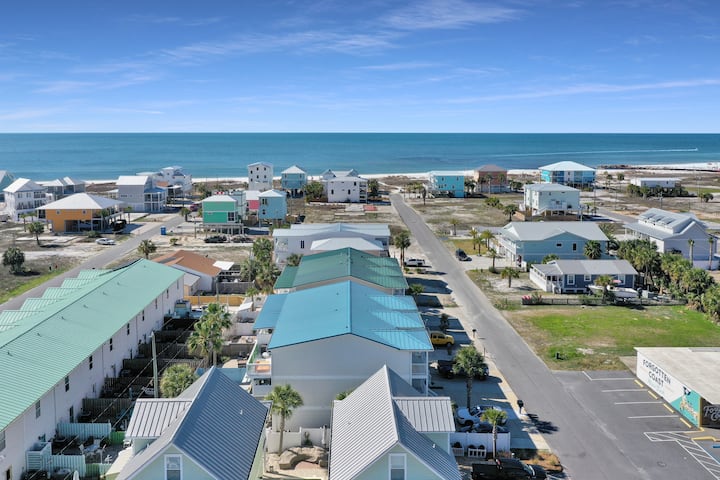 The Blue Pearl | Steps From Mexico Beach - Mexico Beach, FL