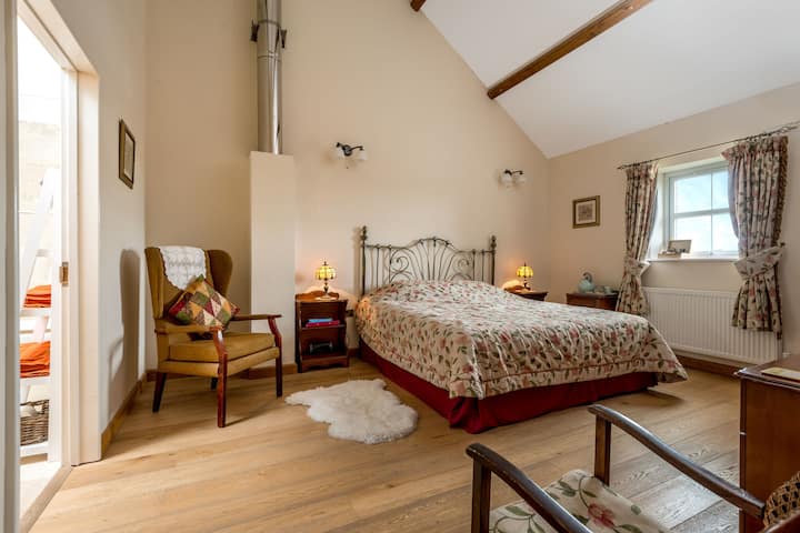 Kidwelly Farmhouse B&b - Kidwelly