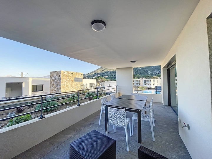 Appartement 2 Chambres - Résidence Avec Piscine - Calvi