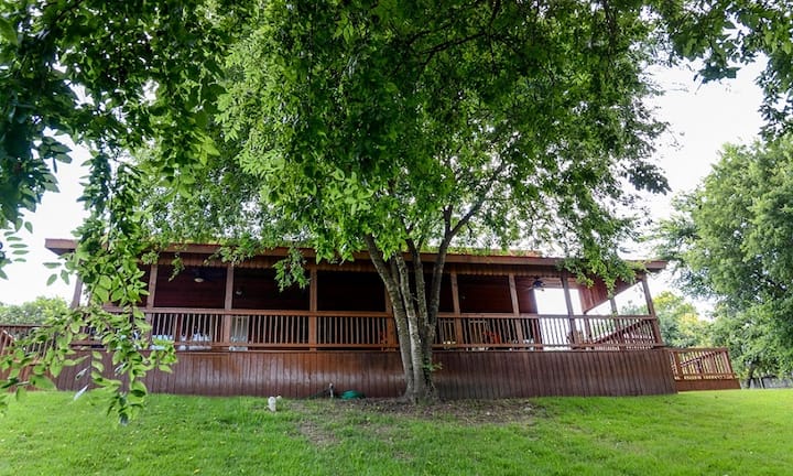 Guadalupe River Access 478b –Spacious 4br Oasis! - New Braunfels, TX