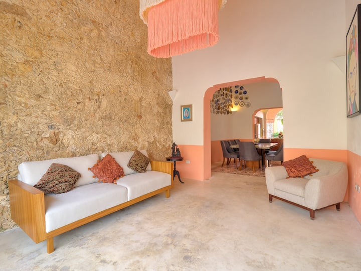 Casa De Los Platos  -  Yutatan Home Rentals - Mérida