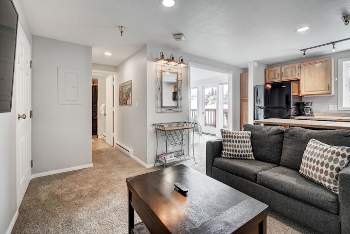 Bright And Spacious Ski-in/out Studio! - Breckenridge, CO