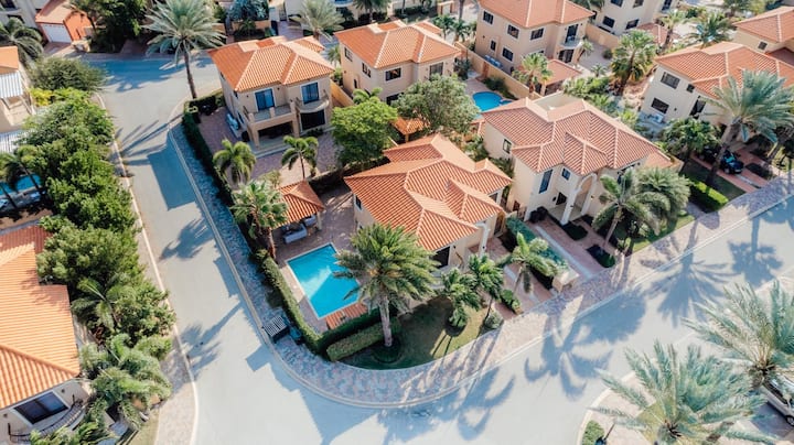 Incredible Four-bedroom House With Pool - Aruba