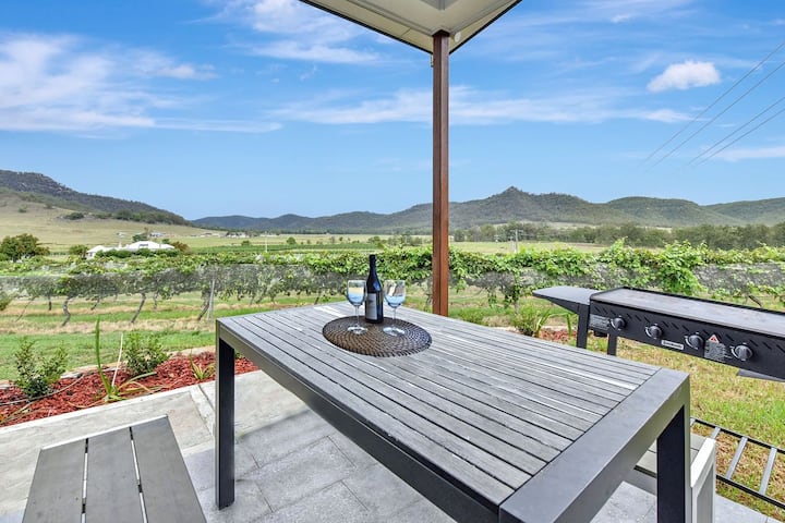 Somerville Vineyard Luxe Cottage In Broke - Broke