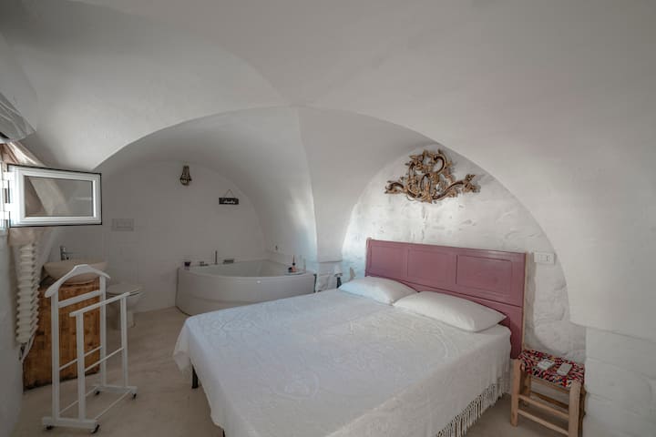 Casalice: Historic Charm In Ostuni Center - Ostuni