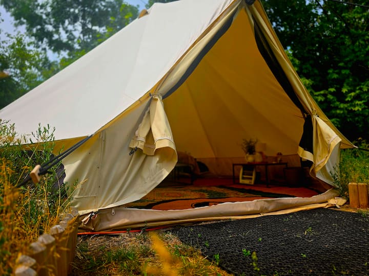 Emperor Bell Tent By Bell Tent Village Parks - Nottingham