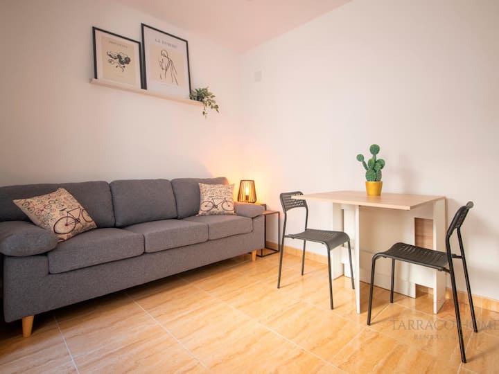Th08 Apartamento Moderno Con Patio Privado - Tarragone