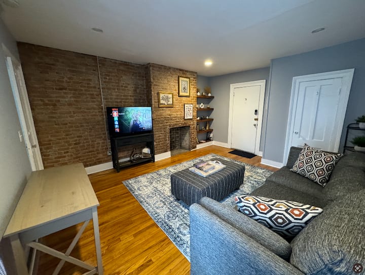 Lovely 1 Bedroom Across The Park - Albany, NY