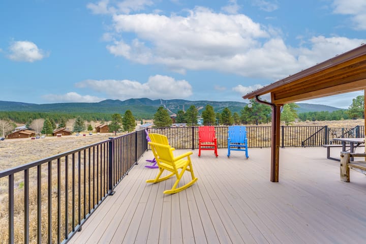 Mountain Home W/ Deck: 1 Mi To Angel Fire Resort! - Angel Fire, NM