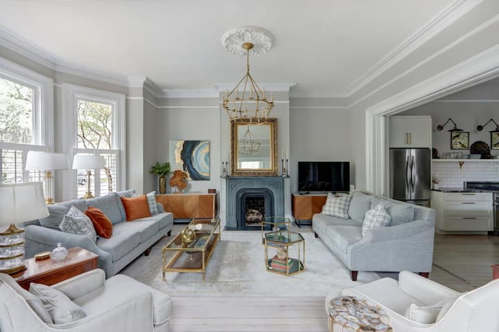 Beauty On Barnard, Luxury | History | Near Forsyth - Savannah, GA