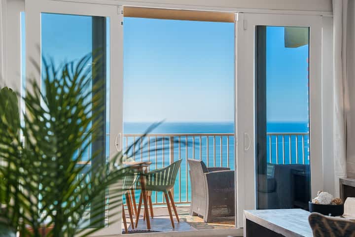 Cozy Beach Condo Gulf Views! Sleeps 9 | 5 Pools - Panama City Beach, FL