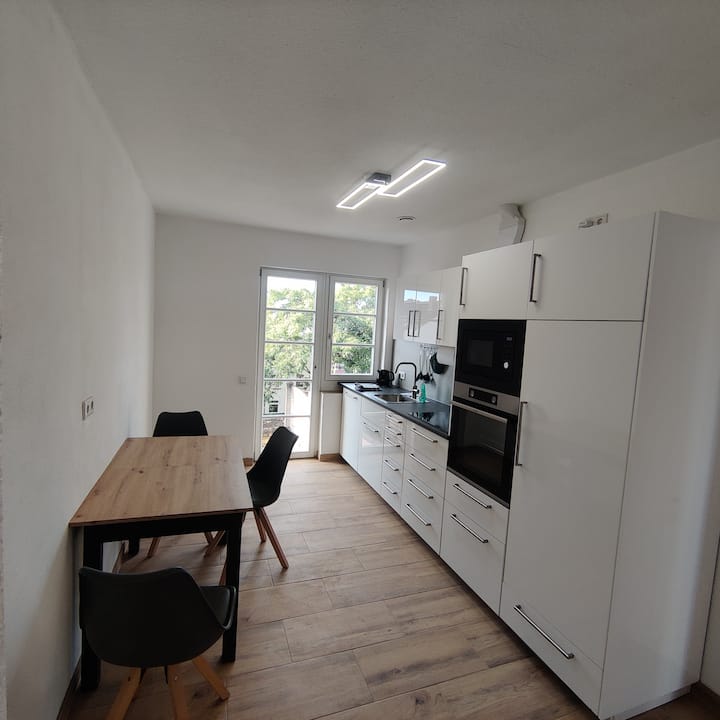 Modernes Gründerzeit-apt, 3 Min Zur S-bahn - Frankfurt nad Menem