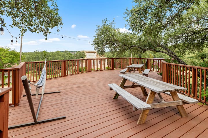 Pool • Hottub • Games • Firepit | Willie's Place - Lakeway, TX