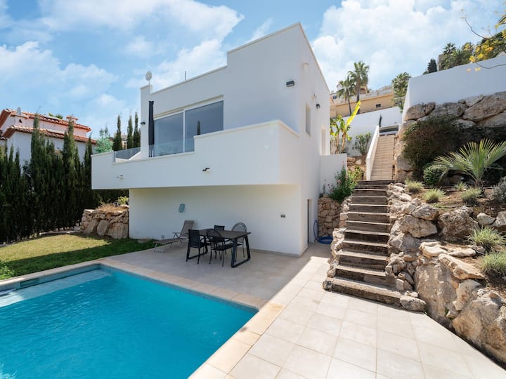 Appartement Avec Vue Dégagée Et Piscine Privée - Orba