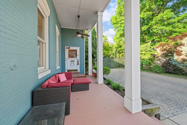 Spacious Historic Home -Fully Furnished | 30 Days - セントルイス, MO